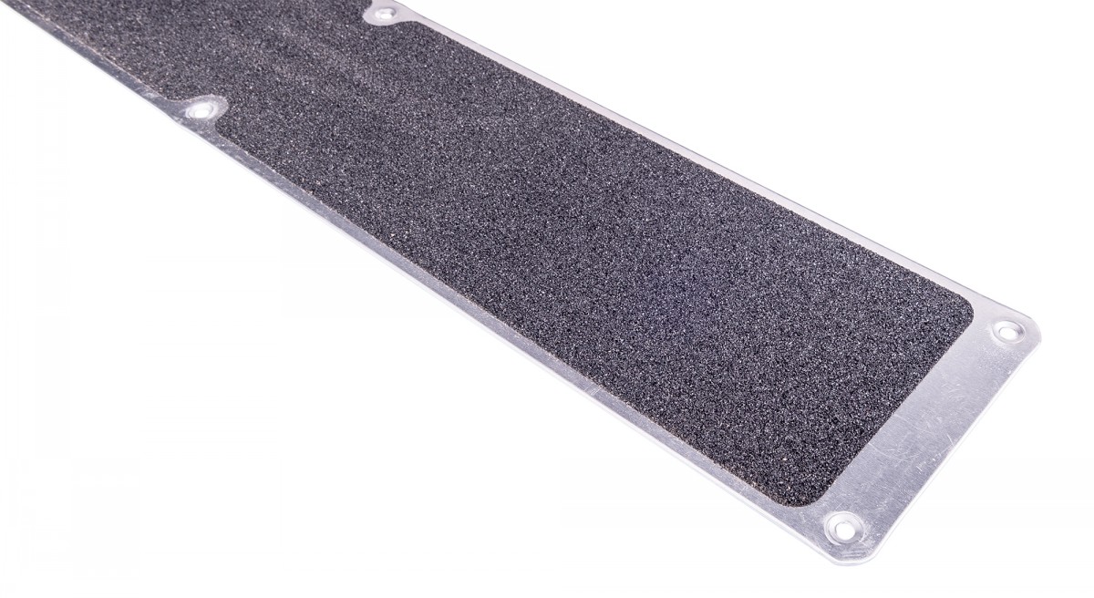 Aluminium Anti-Slip Plate 115mm x 1000mm | Earnshaws Fencing Centres