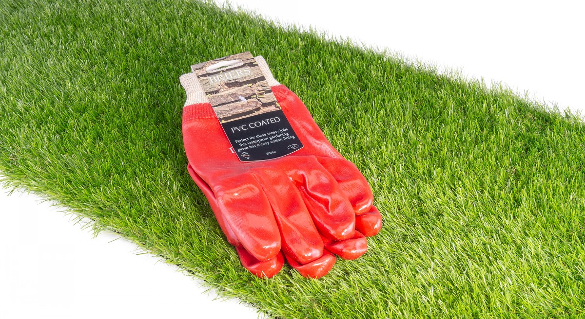 PVC Coated Red Gloves (L) | Earnshaws Fencing Centres