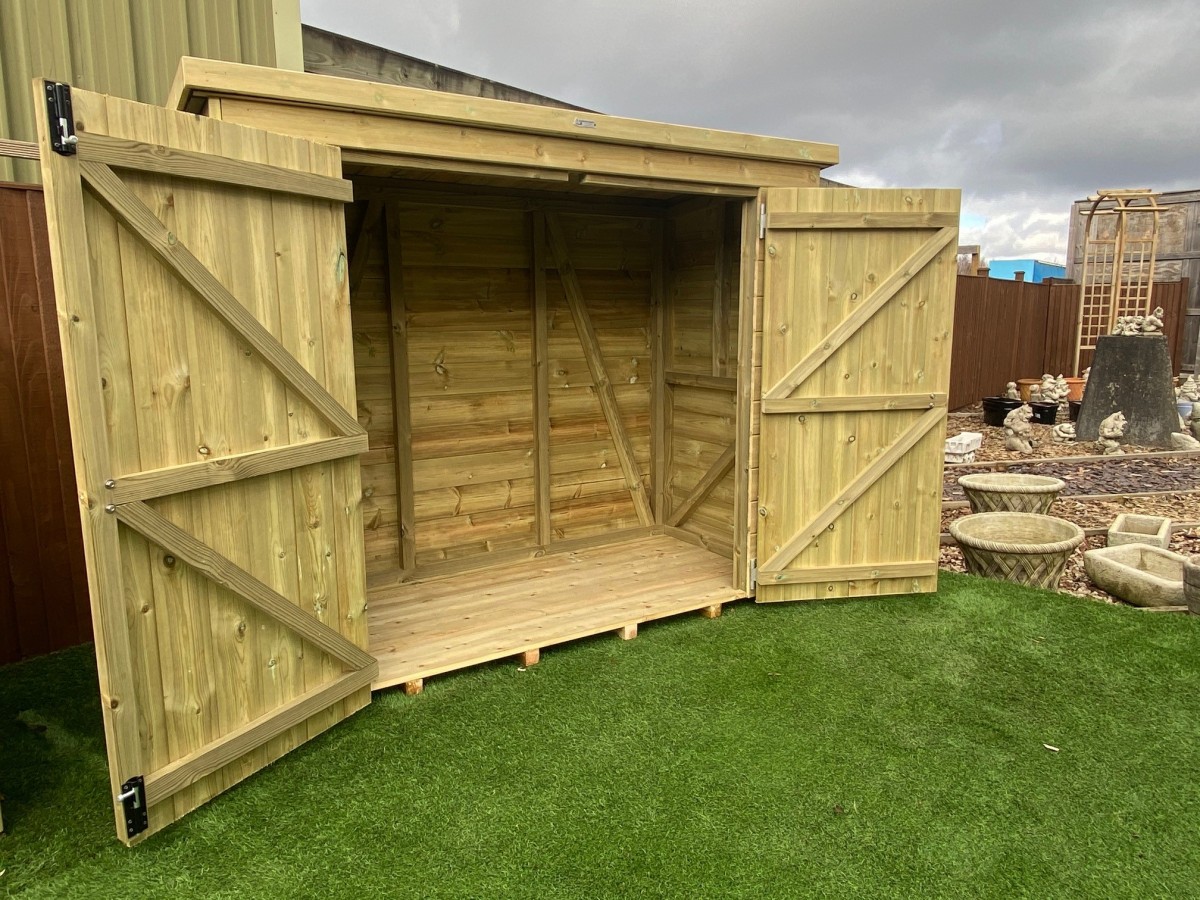Stocksmoor Garden Store | Earnshaws Fencing Centres