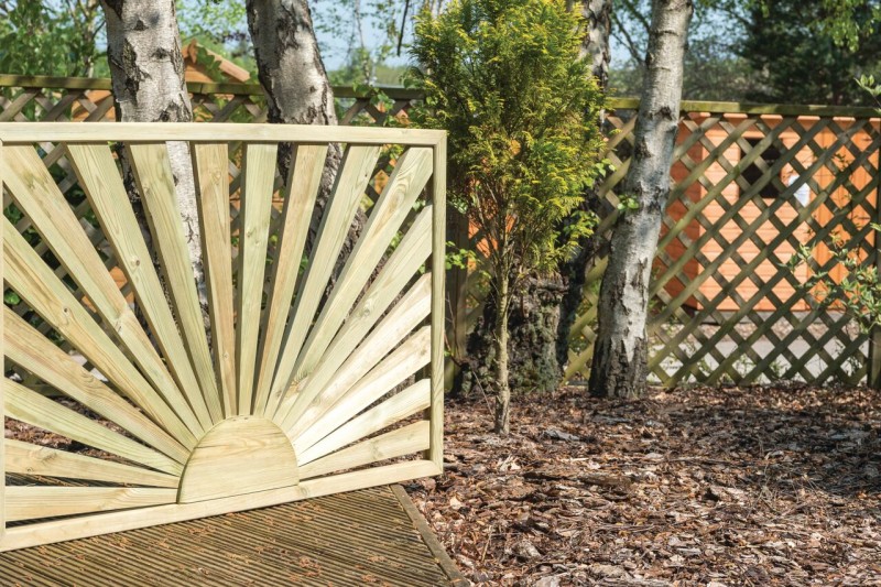 Sunburst Deck Panel 1130 x 760 | Earnshaws Fencing Centres