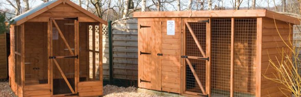 Chicken coops and hen houses